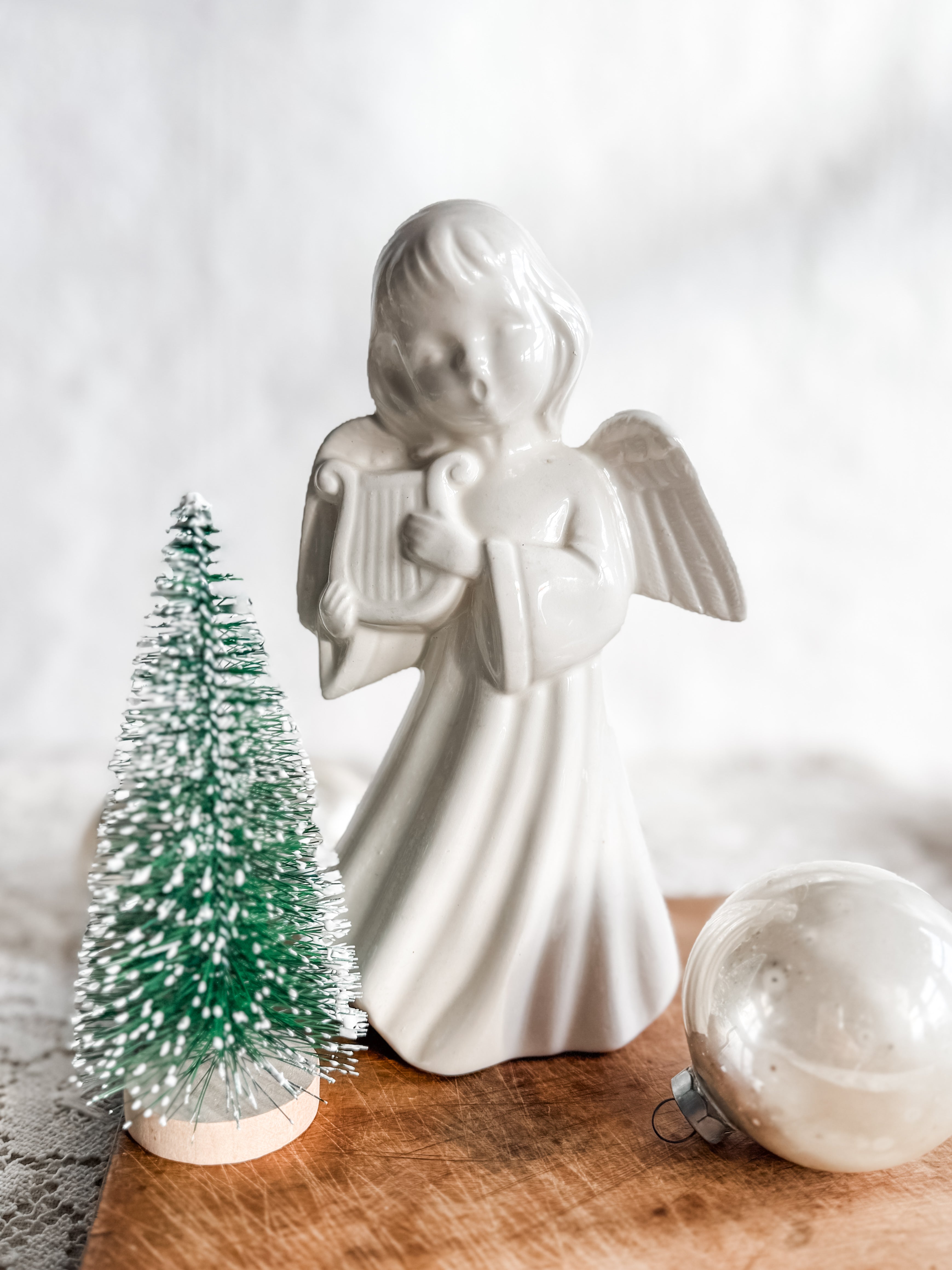 Vintage Ceramic Angel – Finches & Ferns